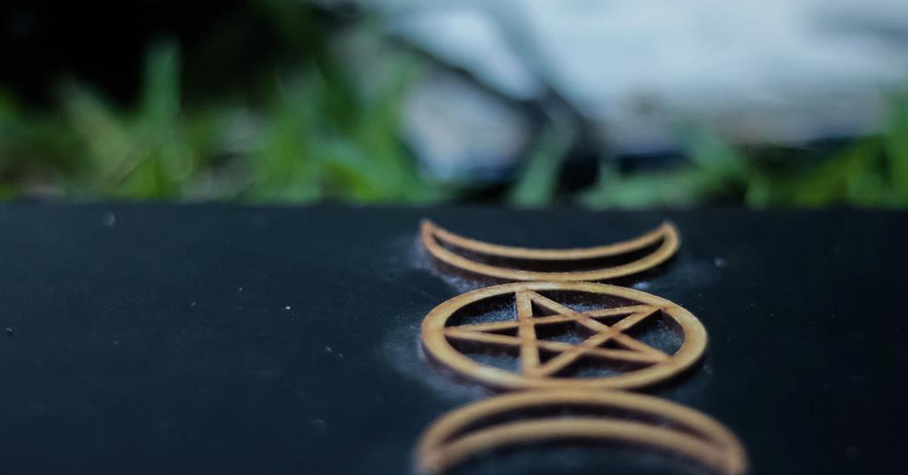 What is Wicca and how does it differ from Christianity? | Article ...